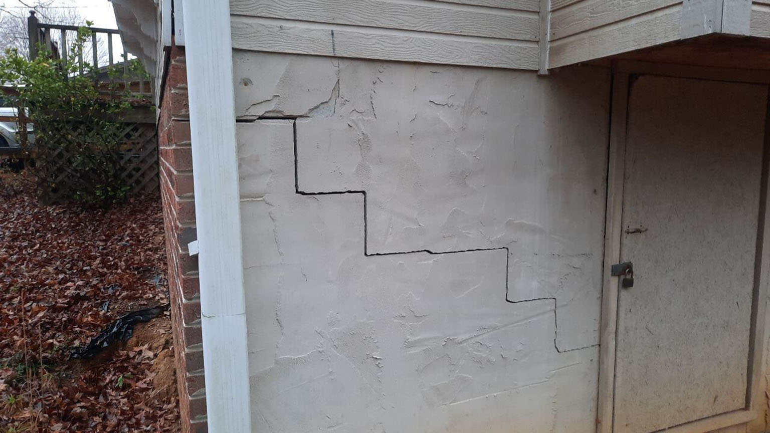 Stair-Step Cracks in Brick & Walls | ’58 Foundations & Waterproofing